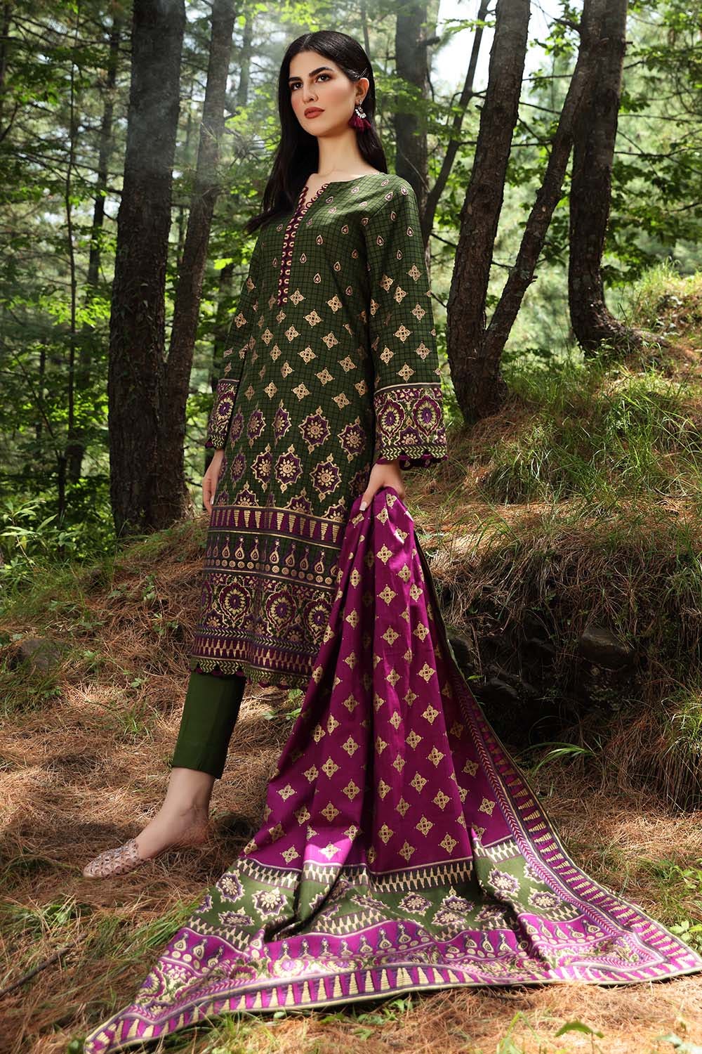 Top 14 Female Clothing Brands in Pakistan - Vogue Tidings